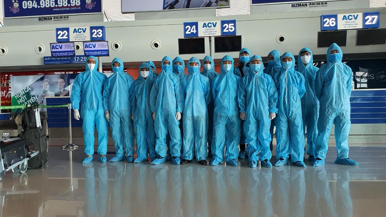 THAY THUYỀN VIÊN PROSPER SUNWAITO TẠI CẢNG NHA TRANG